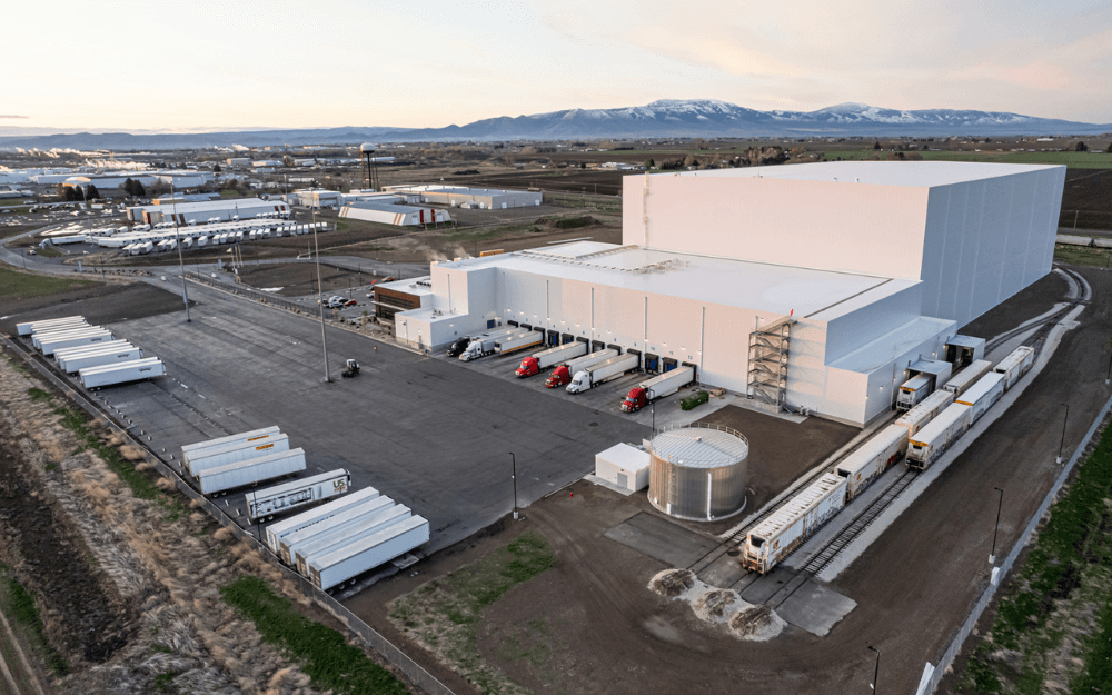 NewCold reaches new construction milestone in Coaldale, Alberta - NewCold